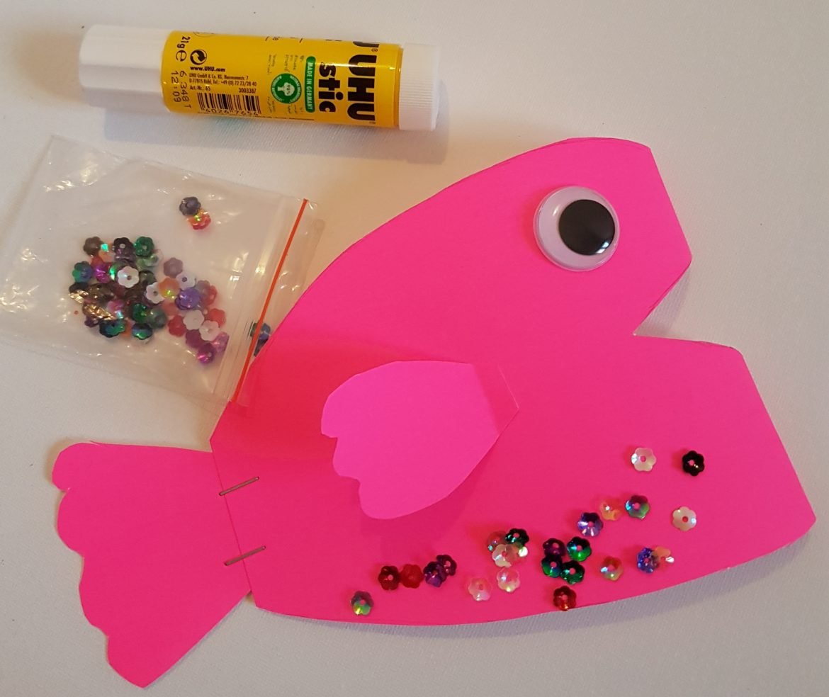Swimmy: Easy Paper fish Craft