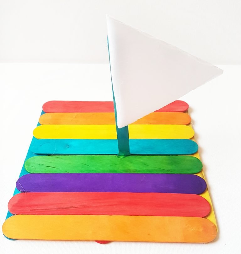 Easy Rainbow Craft: Floating Raft